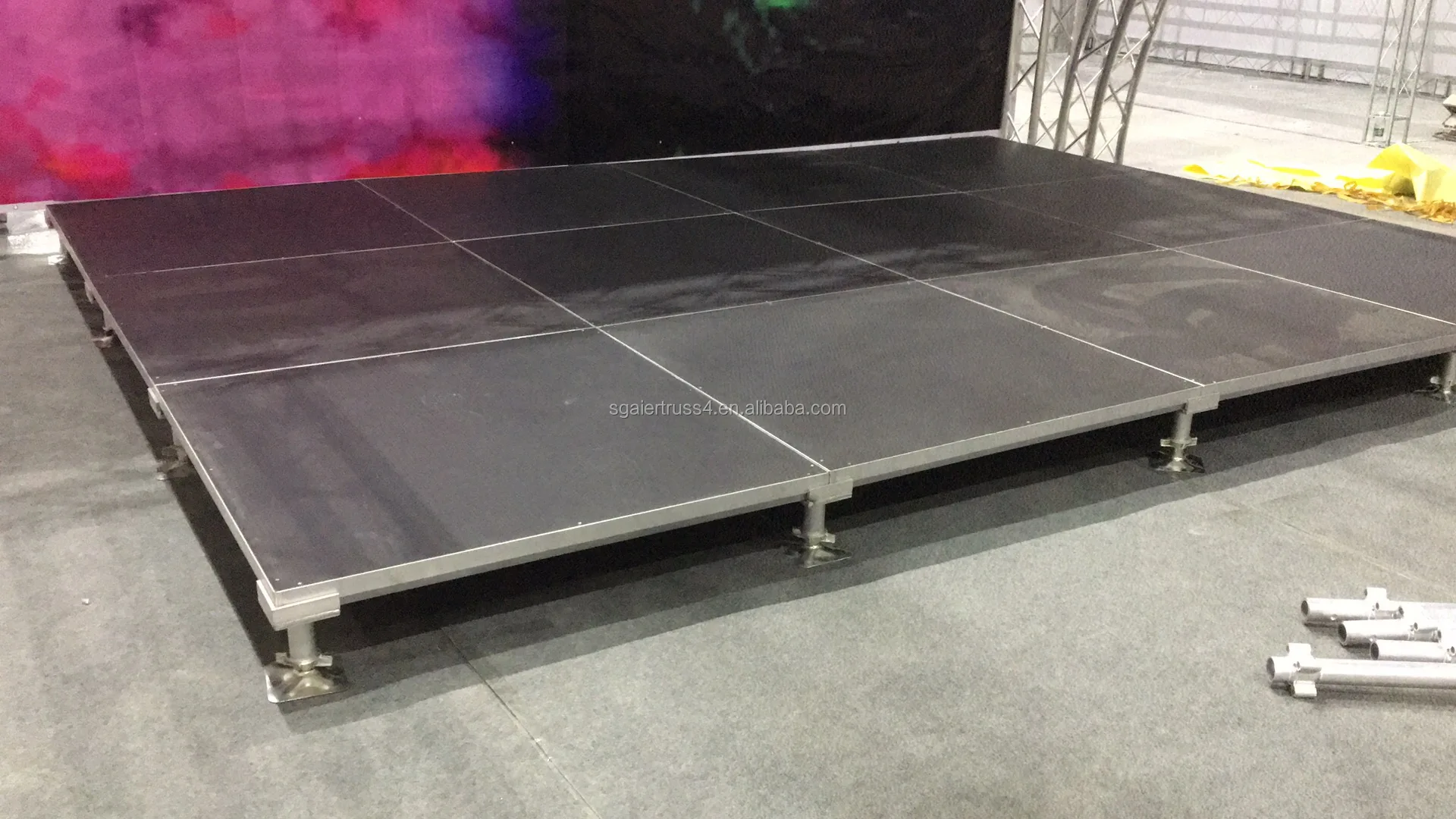 Aluminum Portable Stage - High Quality Retractable Platform