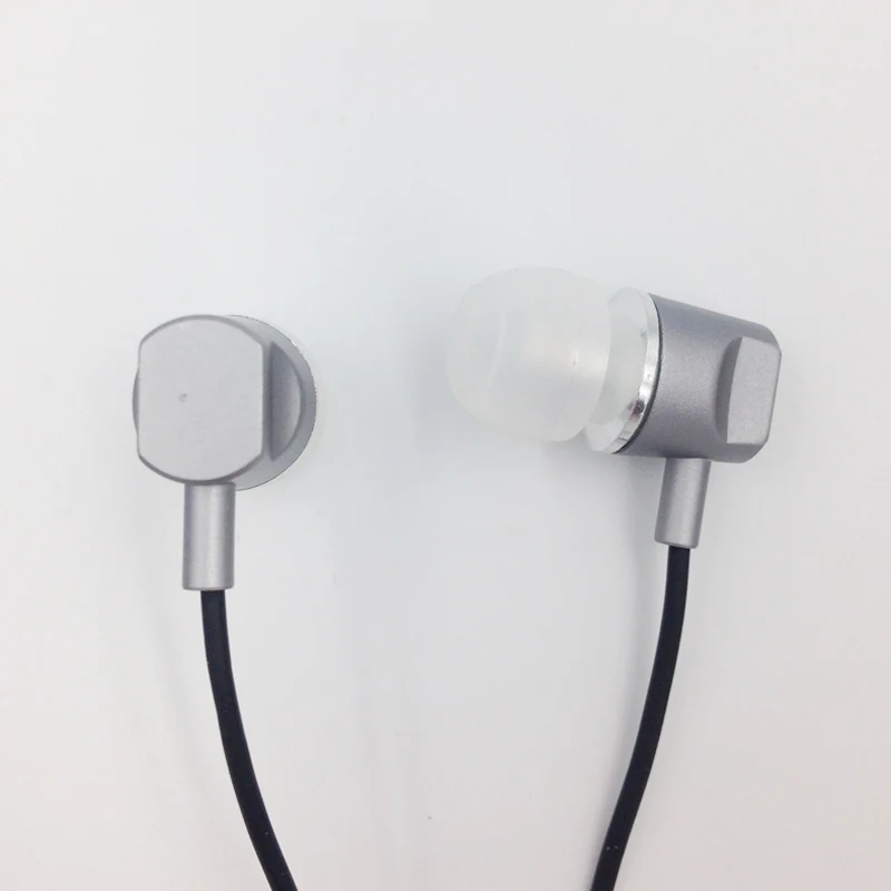 In-ear Canalphone Chrome Design Headphones Earphones With Microphone ...