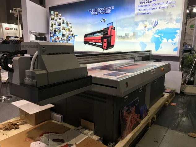 공장 판매 F2513 Uv 플로터uv 평판 인쇄 기계 판매 Buy 저렴한 평판 Uv 프린터uv 평판 프린터 Uv 평판 플로터 Product On