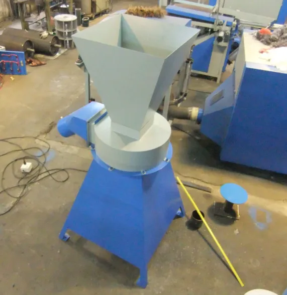 Customized Cloth And Fabric Shred Machine - Buy Small Plastic Shredder ...