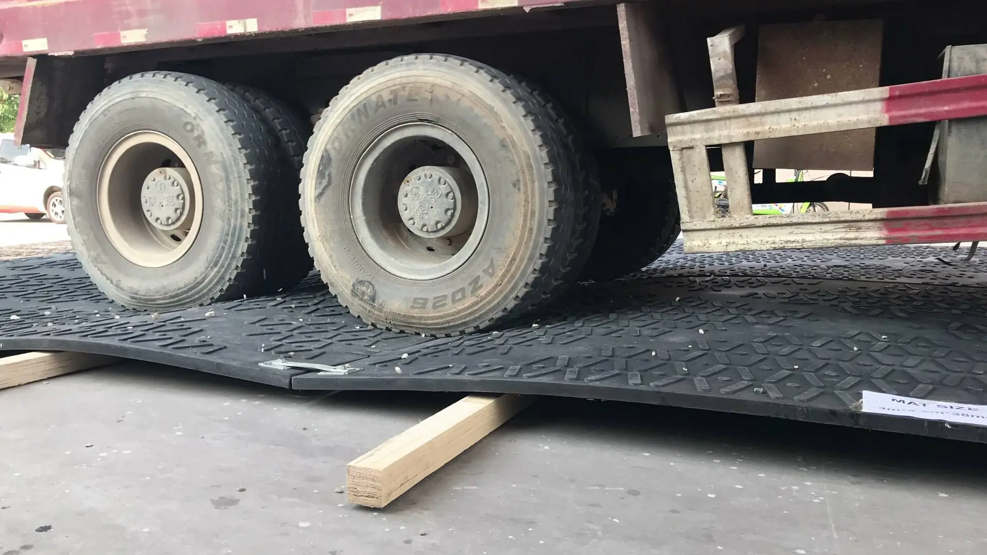 Wet Land Temporary Road Mats Construction And Landscaping Flooring ...