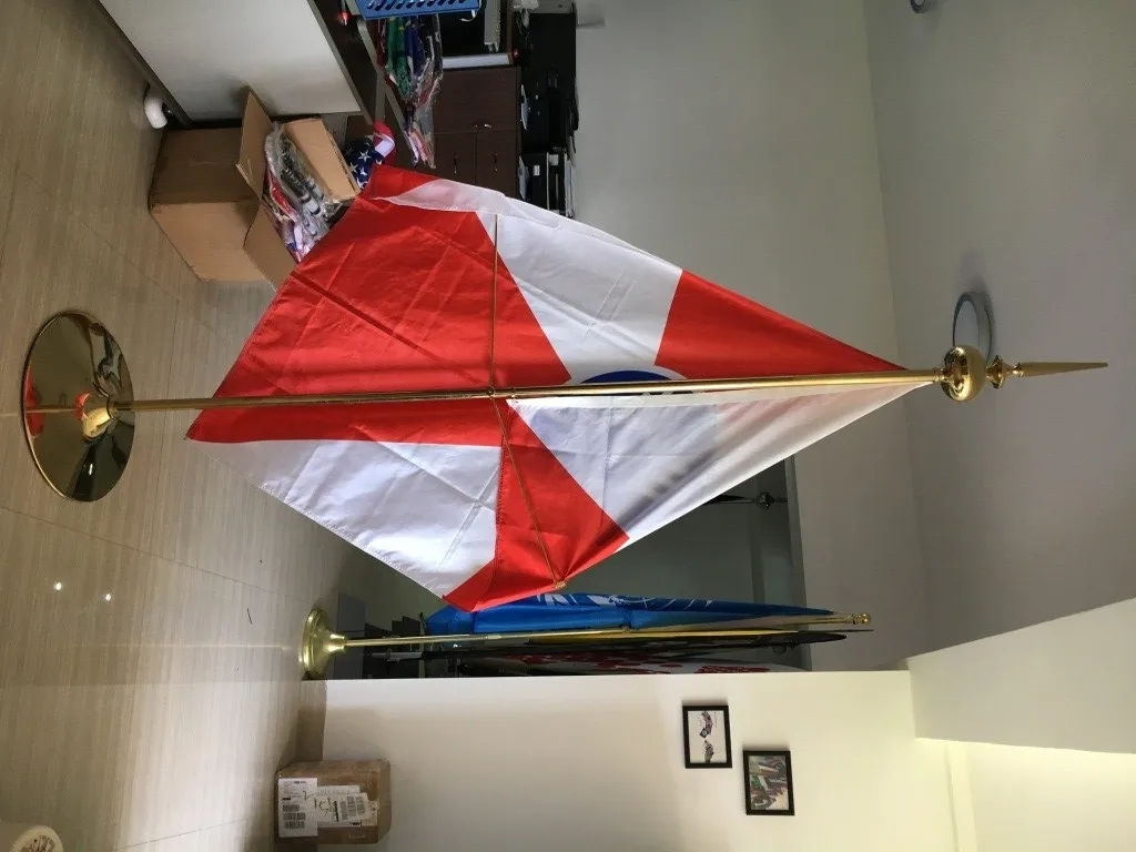 Golden Silver Flag Spreaders for Indoor Flag Pole Display