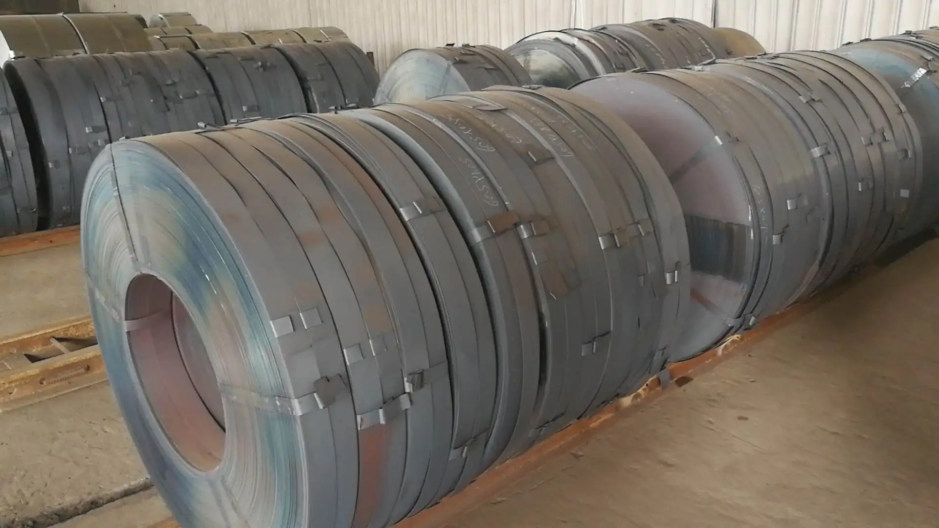 Ss400 A36 St37 430 Width Thickness 1.5mm Hot Rolled Steel In Coils ...