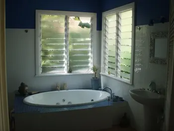 Pvc Glass Louver Bathroom Window - Buy Bathroom Window,Louver Window ...