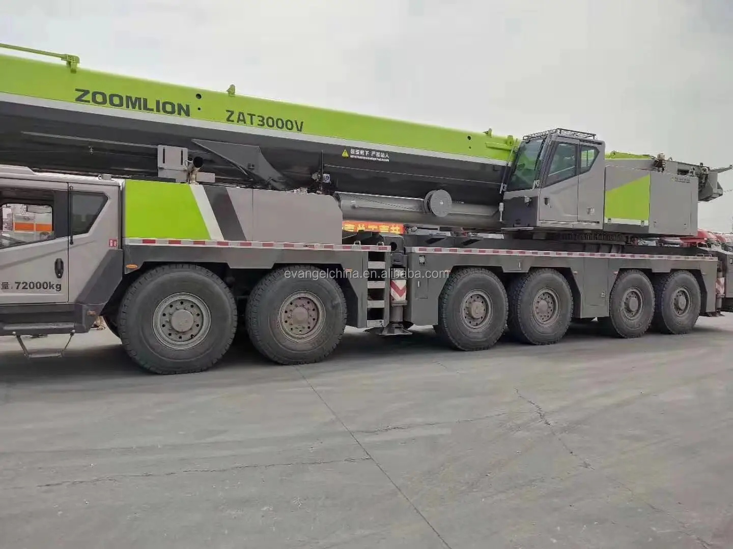 Heavy Industry Zoomlion 200t All Terrain Crane Zat2000 For Factory ...