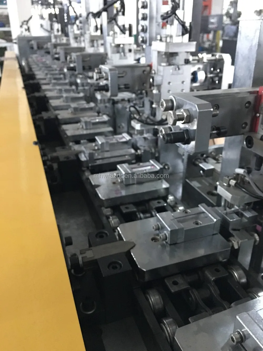 Full Automatic Disposable Shaving Razor Making Machines - Buy ...