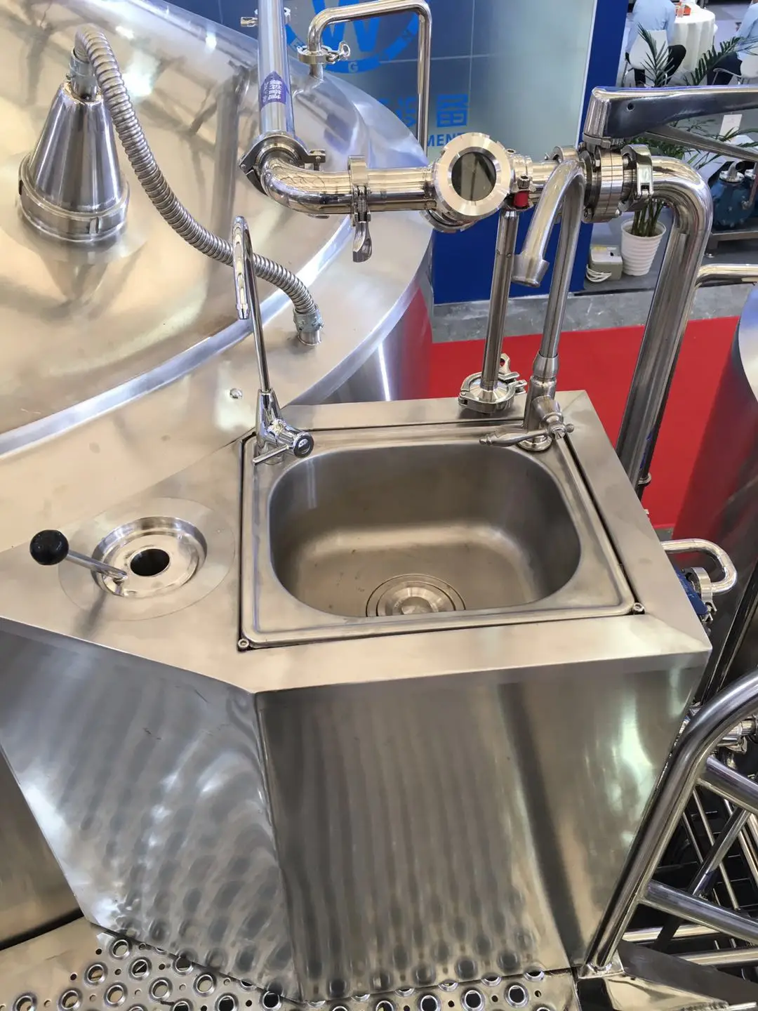 2000l Industrial Beer Production Line Beer Brewing Equipment Annual ...