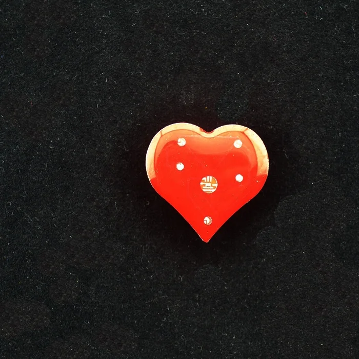 Red Led Flashing Pin Heart Badge For Valentine's Day - Buy Flashing ...