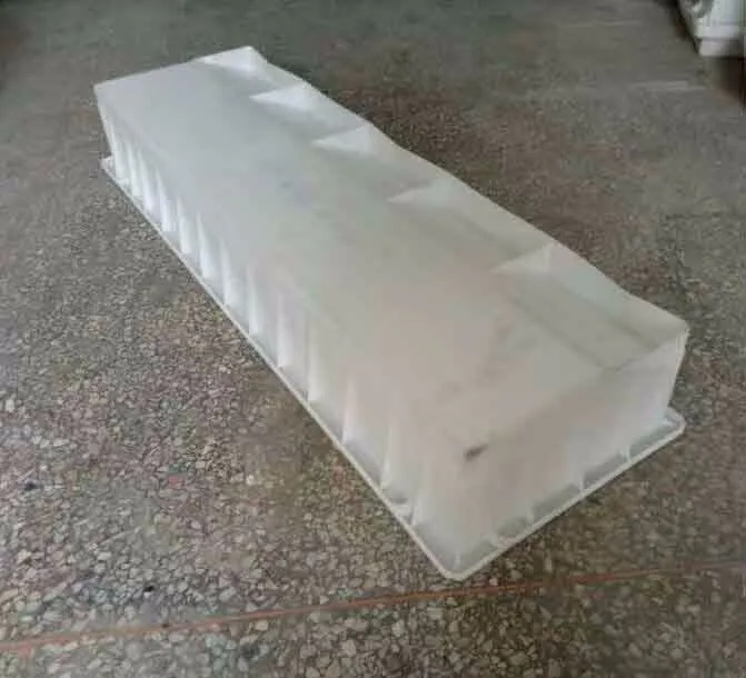 Plastic Road Kerb Concrete Kerbstone Mould - Durable & Efficient