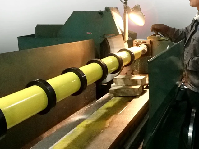 Glass Deliver Rollers With Rubber Rings /conveyor Rollers For Glass ...