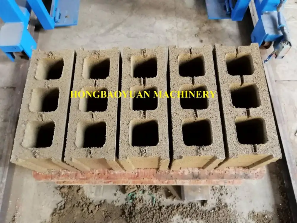 Qt 4-25 Gravel Sand Chb Concrete Hollow Blocks Making Machine ...