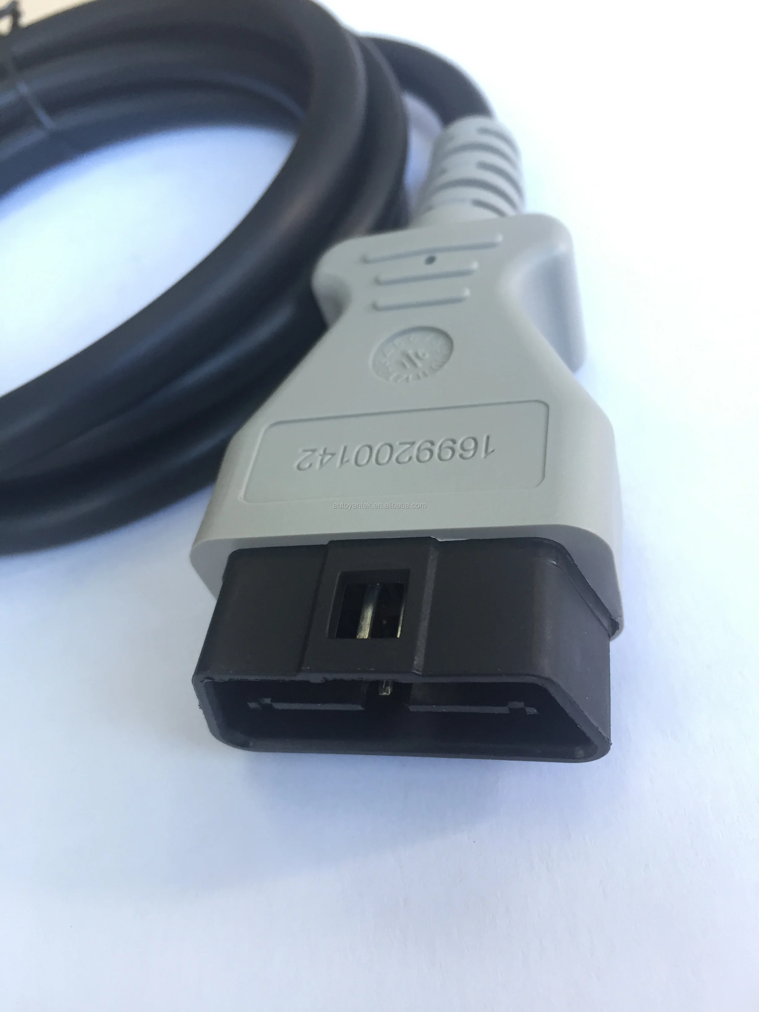 OBD2 DLC Cable 1699200142 - Reliable Automotive Scanner