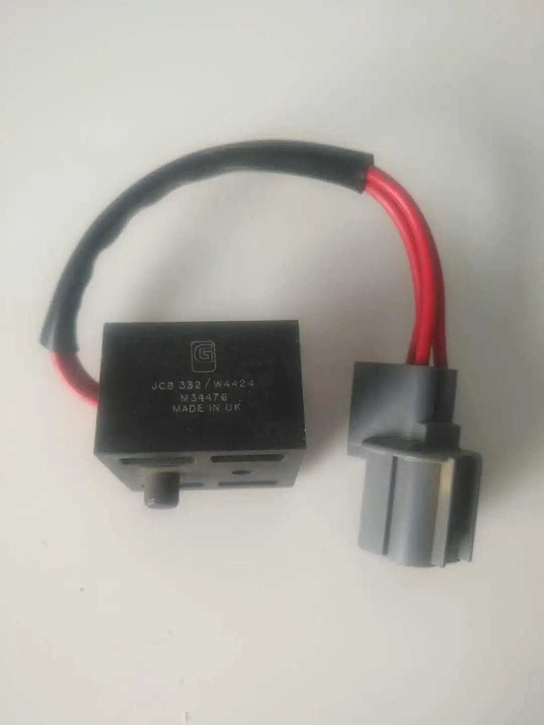 JCB挖掘机332/W4424的JCB备件叶片传感器3路| Alibaba.com