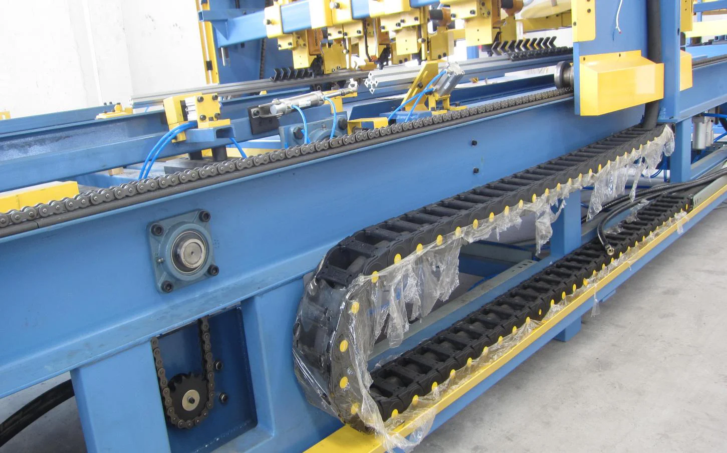 Hicas Saifan Automatic Wooden Stringer Pallet Nailing Production Line ...