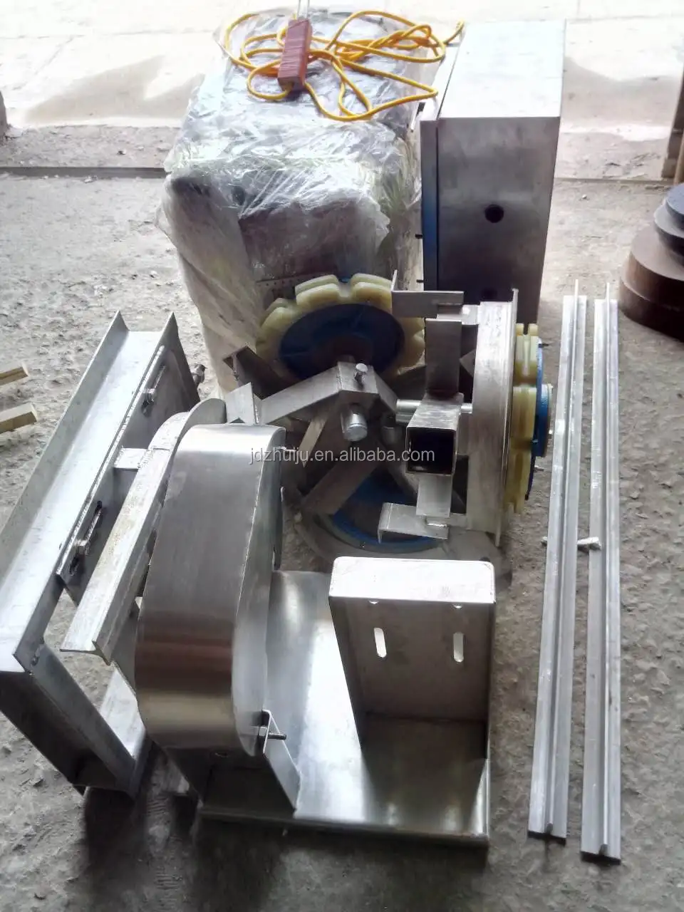 High Productivity Chicken Stunner Machine for Slaughterhouse