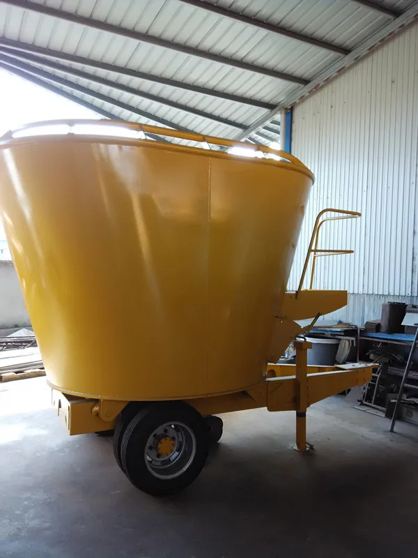 TMR Cattle Animal Feed Mixer Wagon - High Efficiency