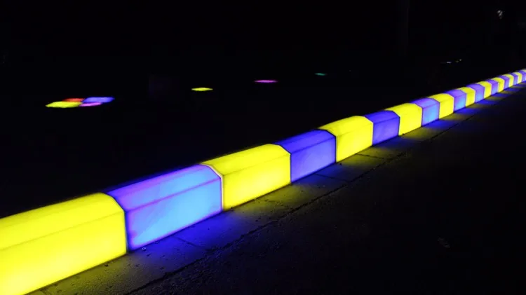 Top Quality Waterproof Curbstone Led Light Kerb Roadside Paving Stone ...