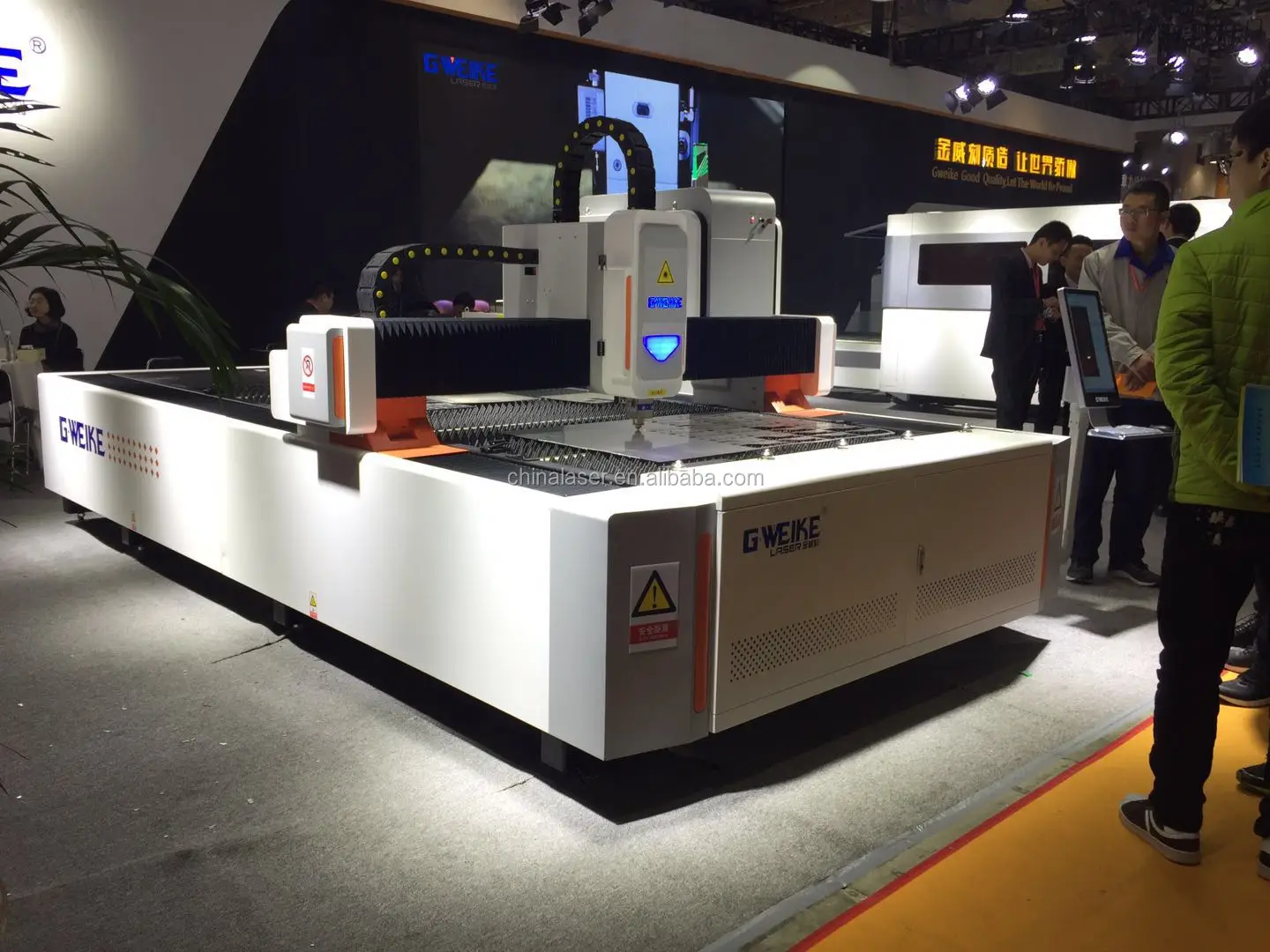 G-WEIKE LF3015LN CNC Laser Cutter - Precision & Efficiency