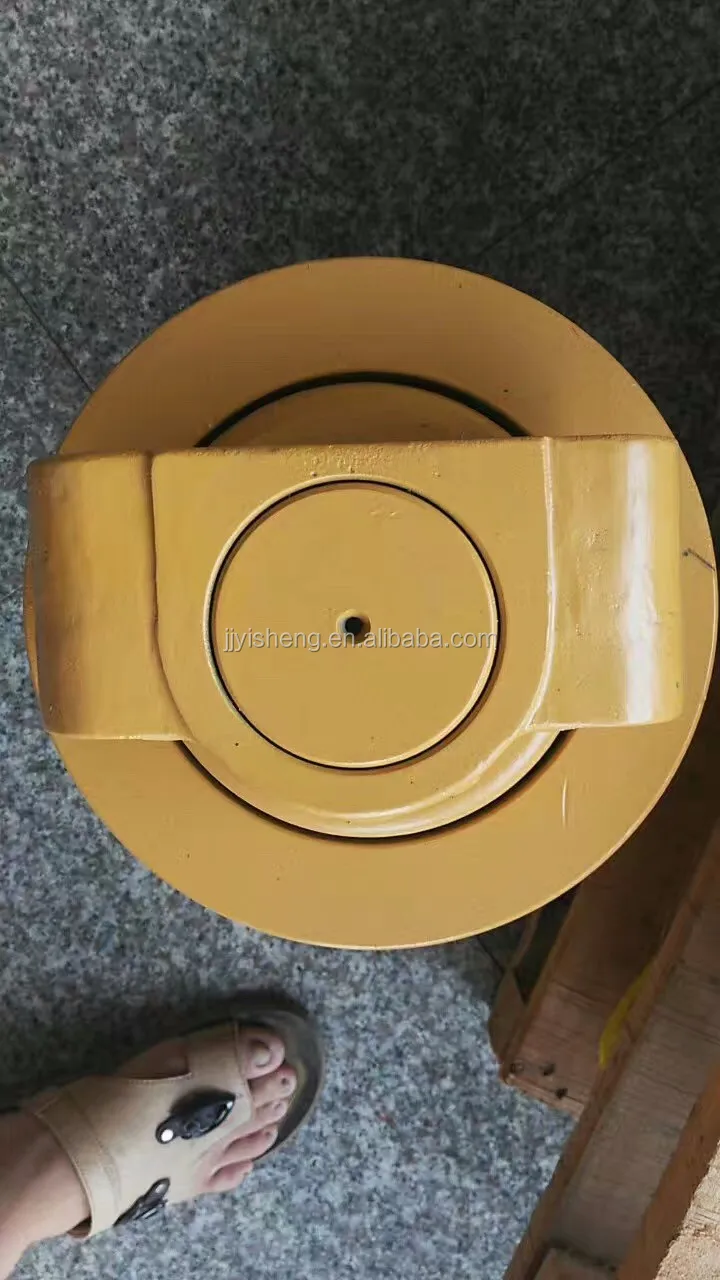 R300 R305 R320 R360 R450 R500 R520 R80 Excavator Track Roller Spare Parts
