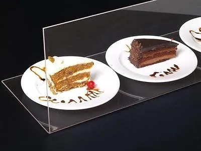 Clear Acrylic L-shapes Sneeze Guard Screen 750mm Long Lucite Cupcake ...