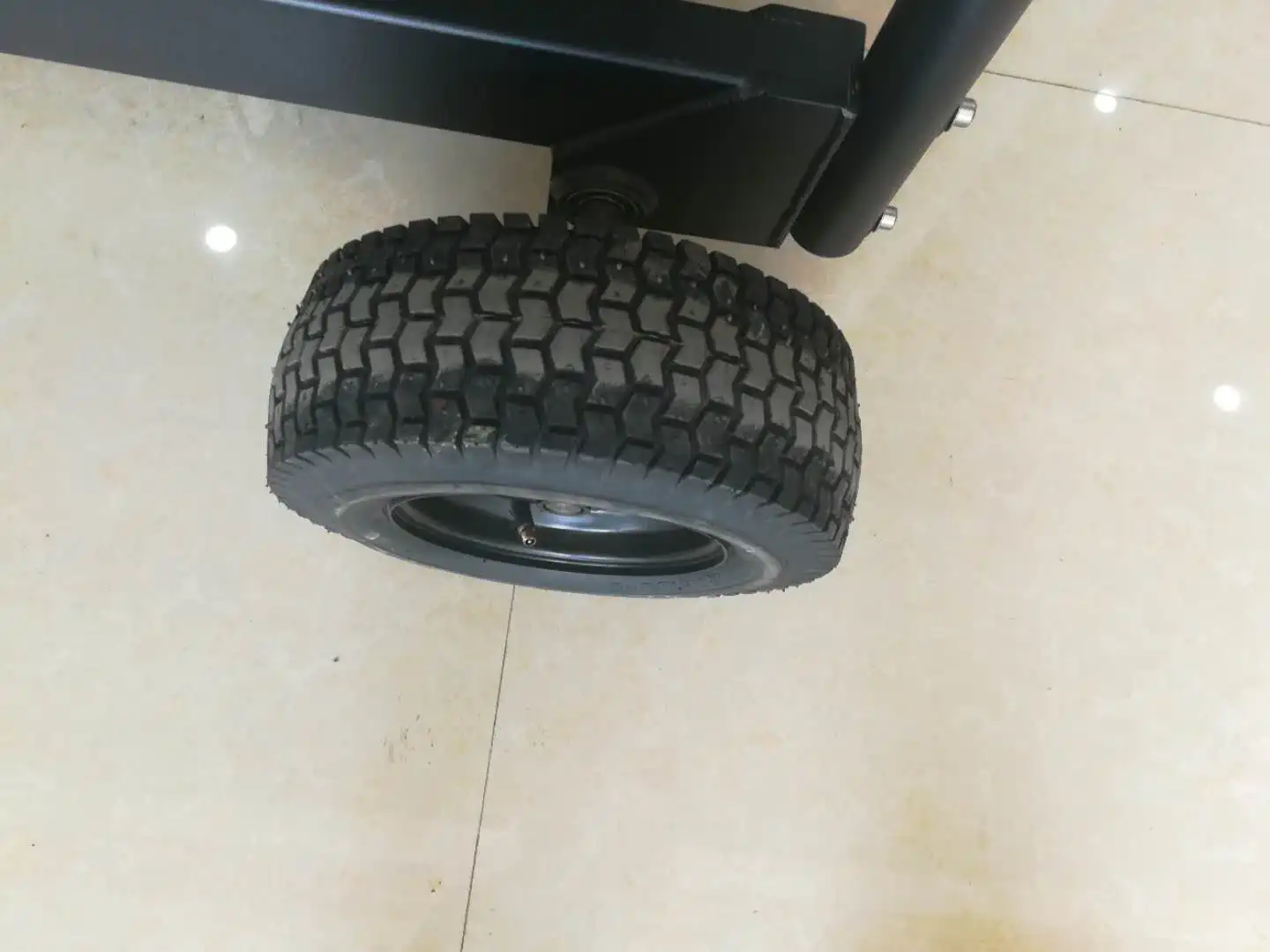 Gym Manufacturer Fitness Equipment Sled with Wheel - JG-2002A