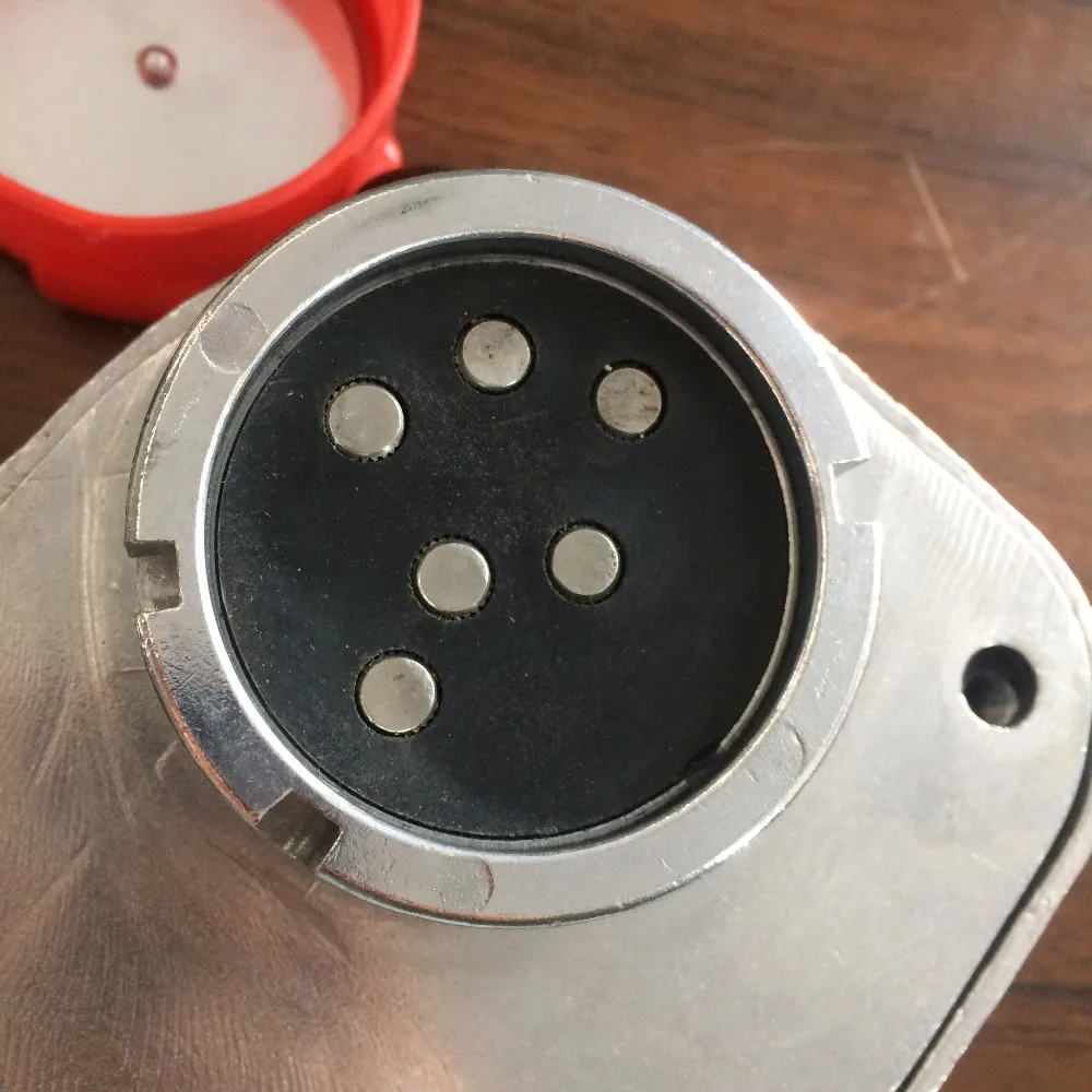 6-pin Oil Fuel Tank Overfill Sockets - DONOO Standard