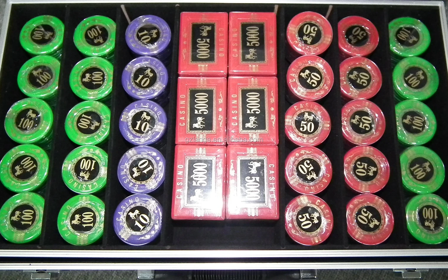 Shop Our Factory Direct Acrylic Poker Chips - 600 Stocked
