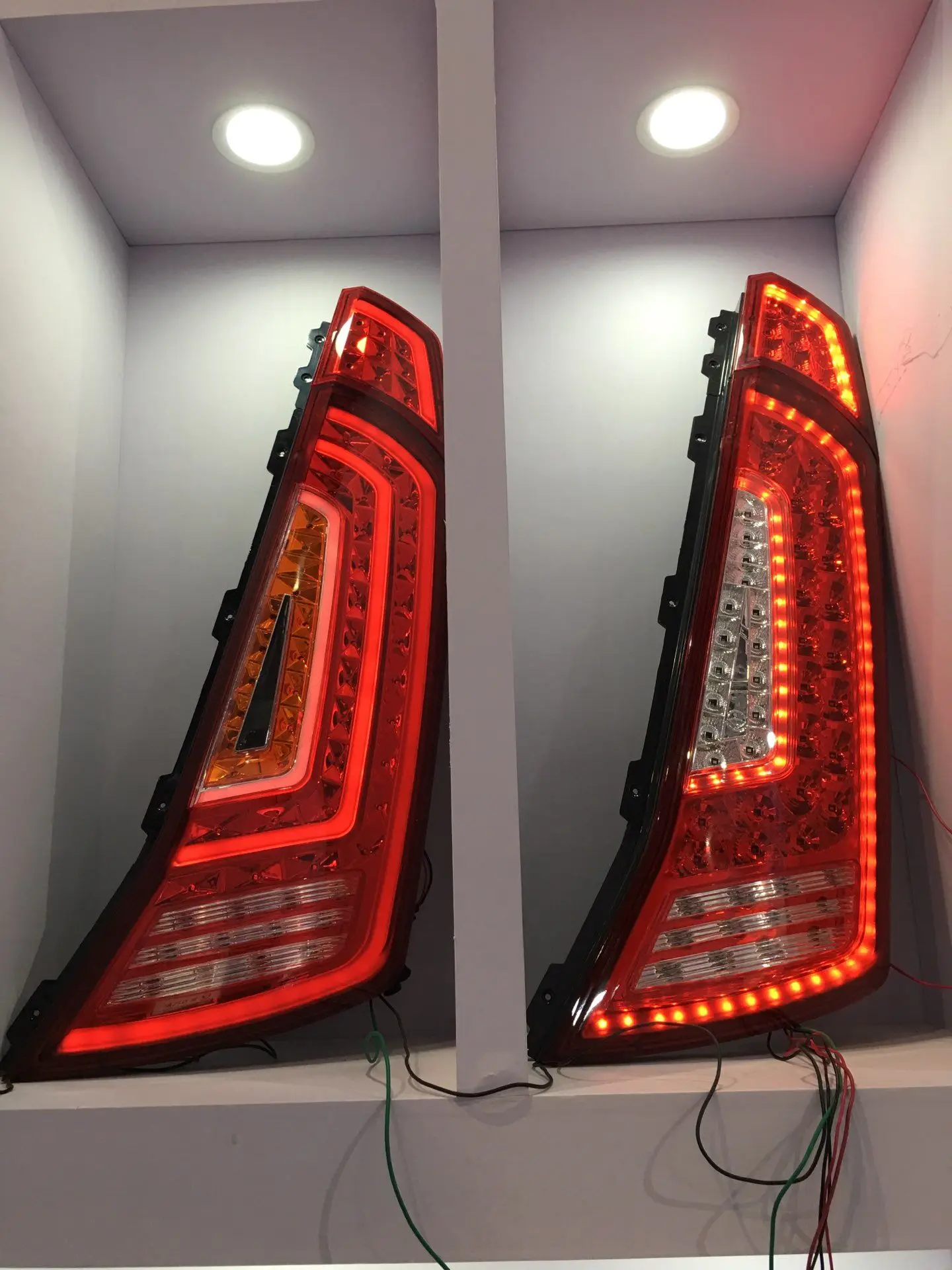 Adiputro Jetbus 2 Bus Rear Light - Full Bus LED Tail Lights