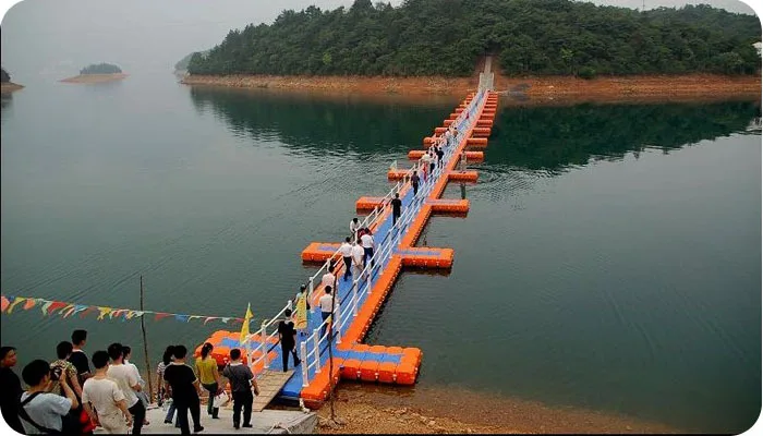 Plastic Modular Marine Floating Pontoon Bridge - Durable HDPE Docks for ...