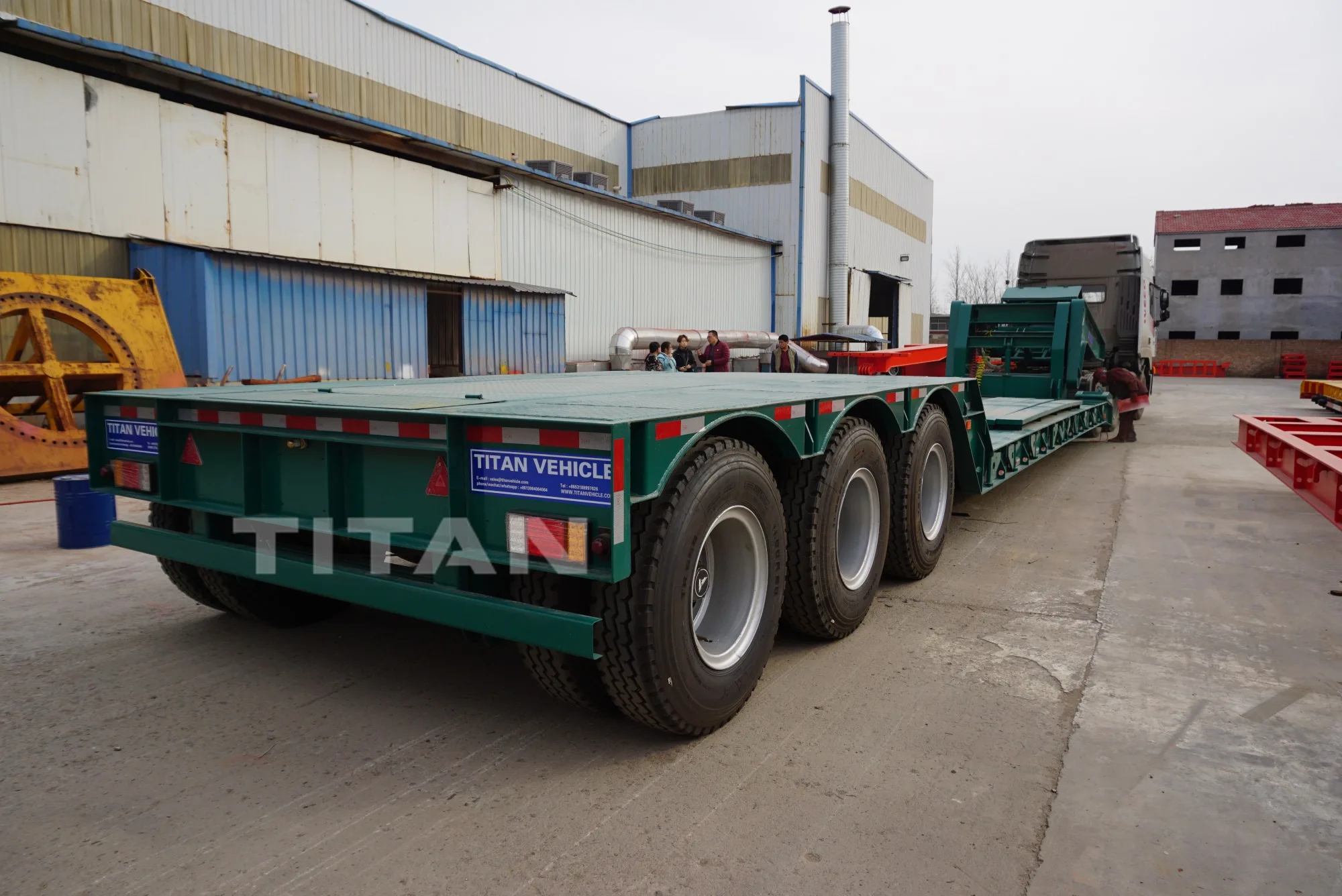 TITAN Low Flatbed Container Semi Trailer - 80 Tons Capacity