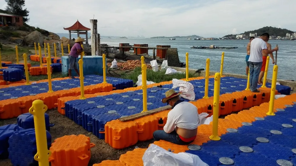 Cubos flotantes dobles de HDPE para muelles y motos acuáticas 360kg/sqm