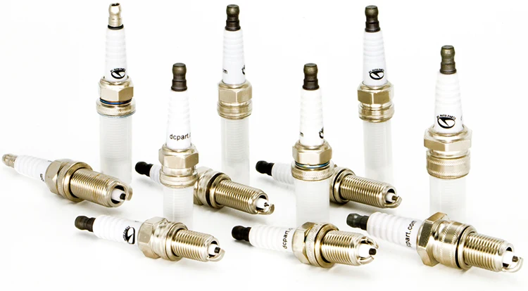 90919-01210 SK20R11 Genuine Auto Spare Parts Spark Plug for Toyota