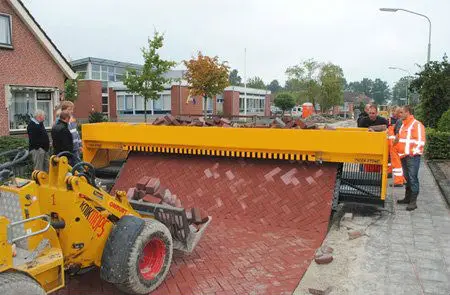 Brick Laying Machine - Efficient Paving Solutions