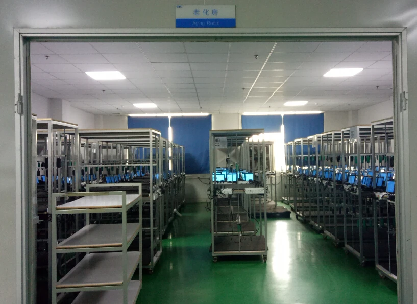 32-Inch 1920x1080 Capacitive Touchscreen Tablet PC