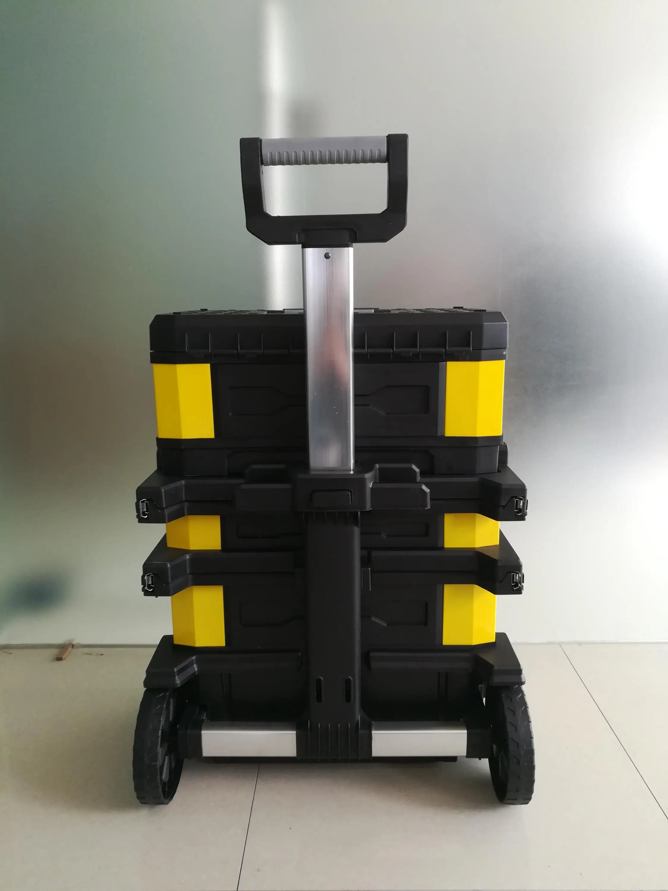 Wholesale Stackable Aluminum Lock Instrument Tool Box With Wheels - Buy ...