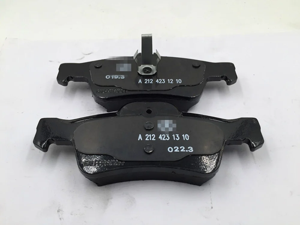 W212 W218 High Quality Rear Brake Pad Set For Benz 212 E200 Cls300 Rear ...