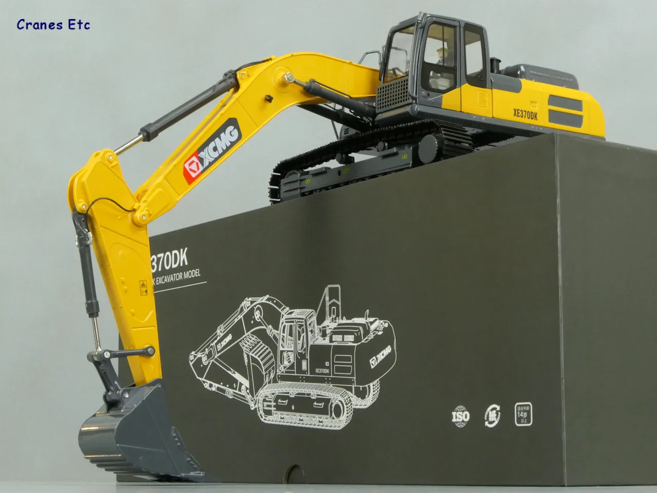 2019 New Launch 1:30 Xcmg Xe370dk Excavator Model,Diecast Toy,Yellow ...