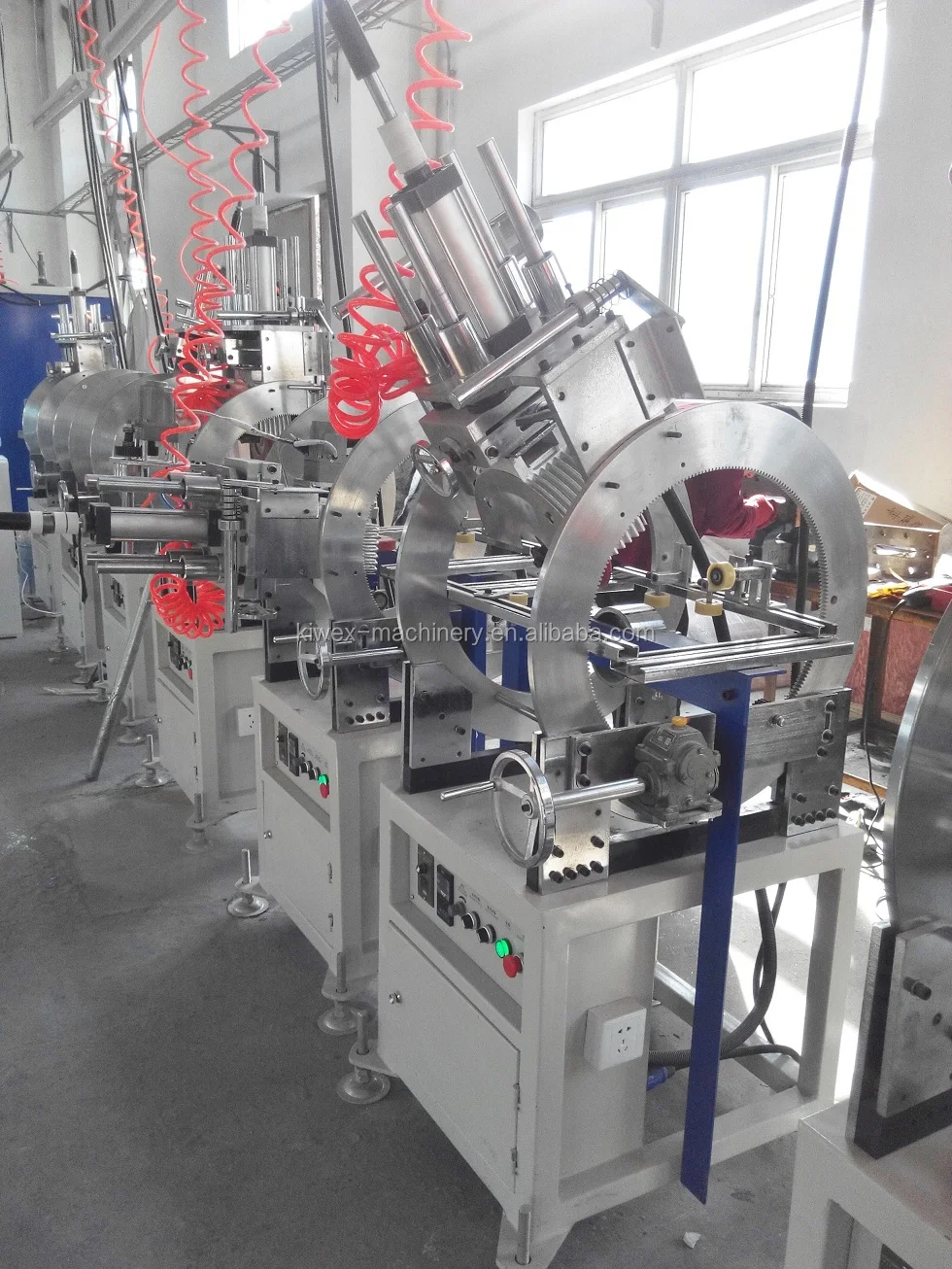 PS90 Photo Frame Moulding Machine - Flexible Manufacturing