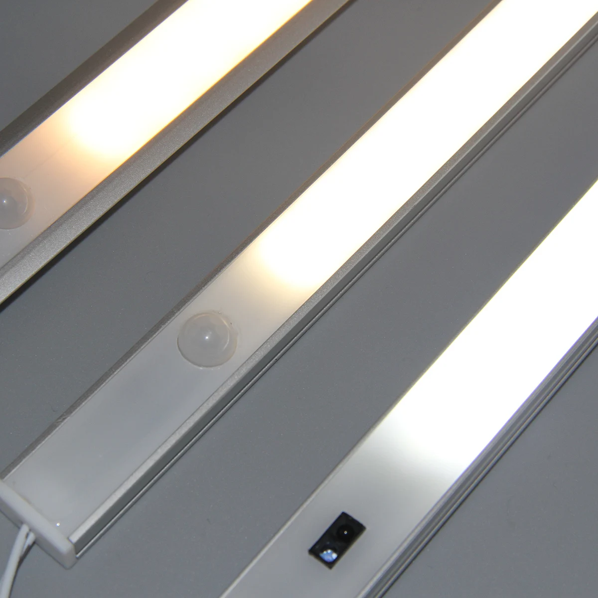 High Quality Led Magnetic Cabinet Light Battery Powered Security ...