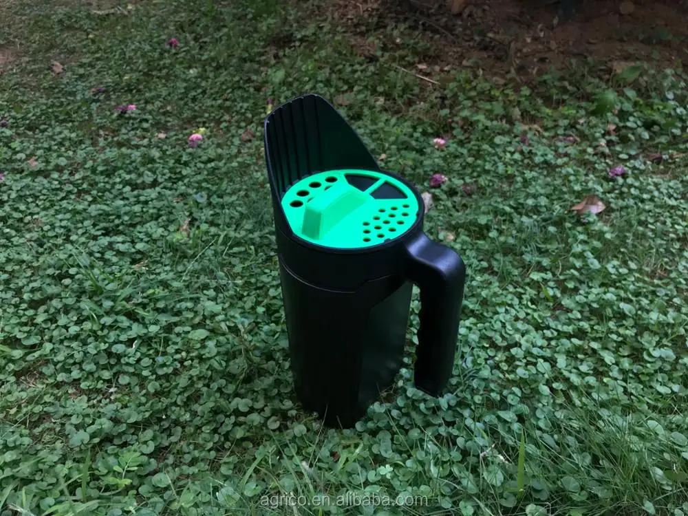 Agrico Hand Seed Spreader and Fertilizer Shaker WSP-10