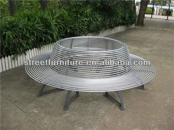 Steel Pipe Seat Pan and Cast Iron Bench Ends Outdoor Metal Curved Bench