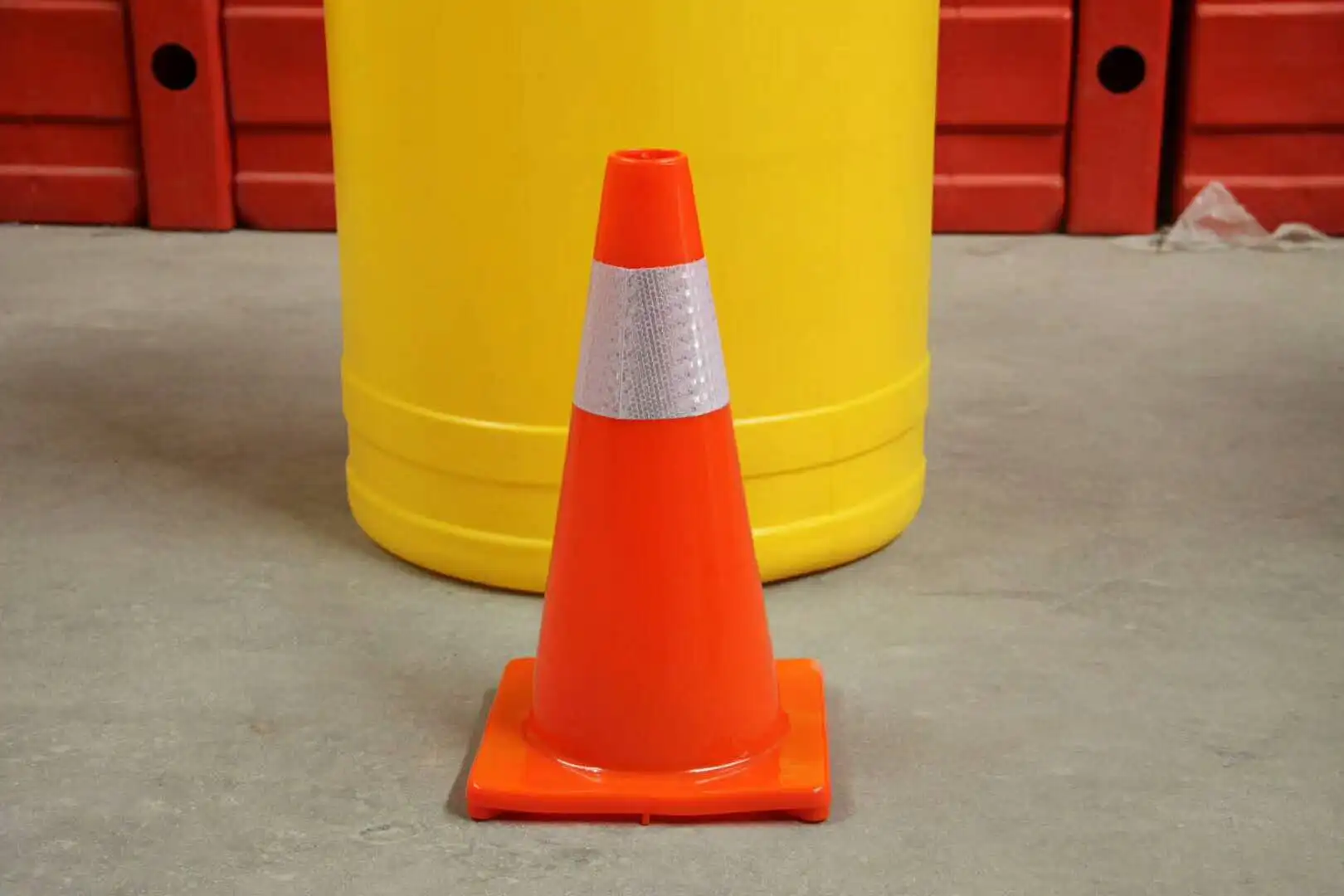 Flexible Traffic Pvc Road Cones Safety Delineator Reflector - Buy ...