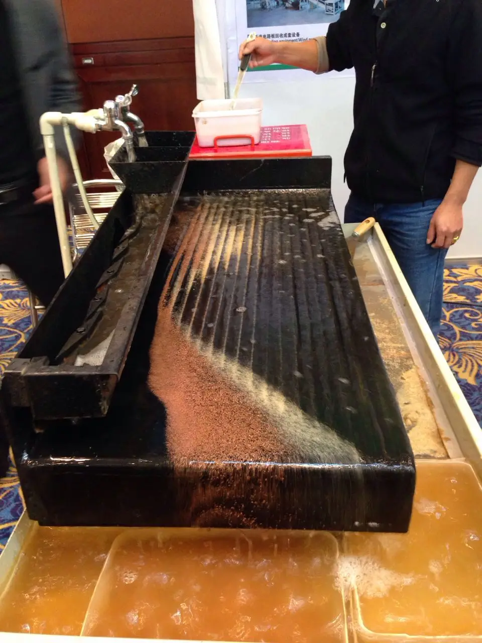 Laboratory Shaking Table Msi Gold Separating Machine Mining Shake Table ...