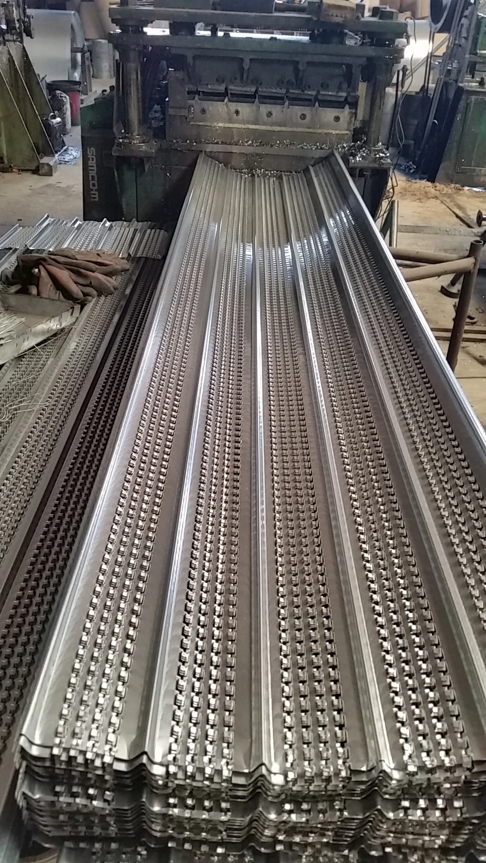 Slab Beam Column Hy Rib Lath Formwork - Buy Plastic Concrete Formwork ...