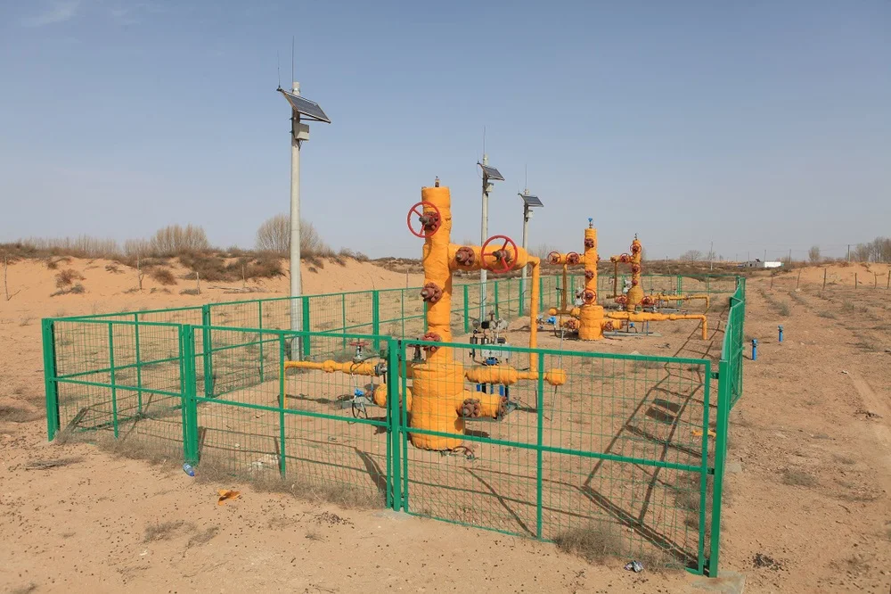 Oil And Gas Christmas Tree For Wellhead Production Equipment - Buy Oil ...