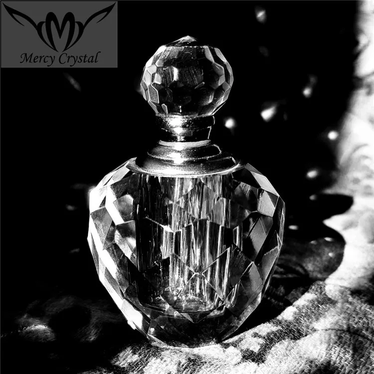 Small Wholesale Mini Crystal Perfume Bottle For Wedding Return Gifts ...