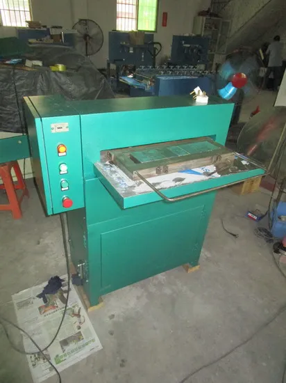 China Vehicle Car License Number Plate Embossing Press