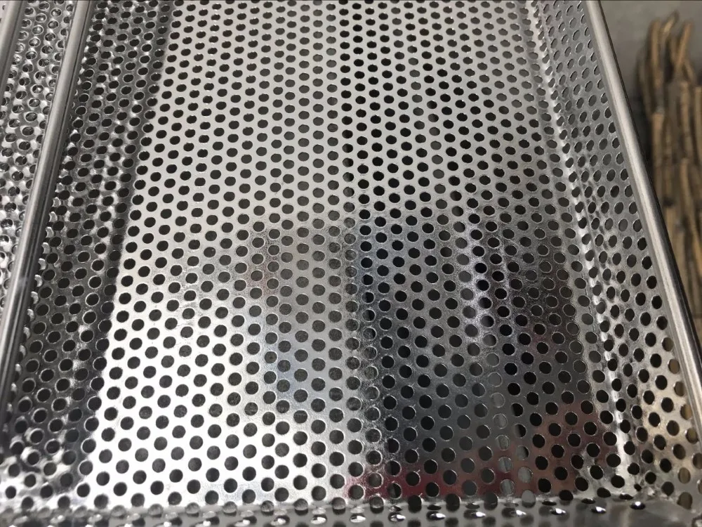 Stainless Steel Mesh Perforated Tray Used As Baking Tray - Buy ...