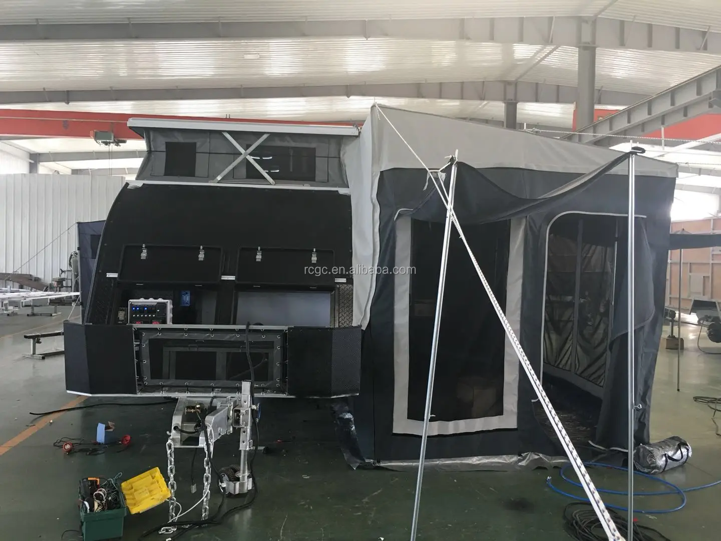 15FT off Road Lift Top Caravan with Rear Slide Expanding Space