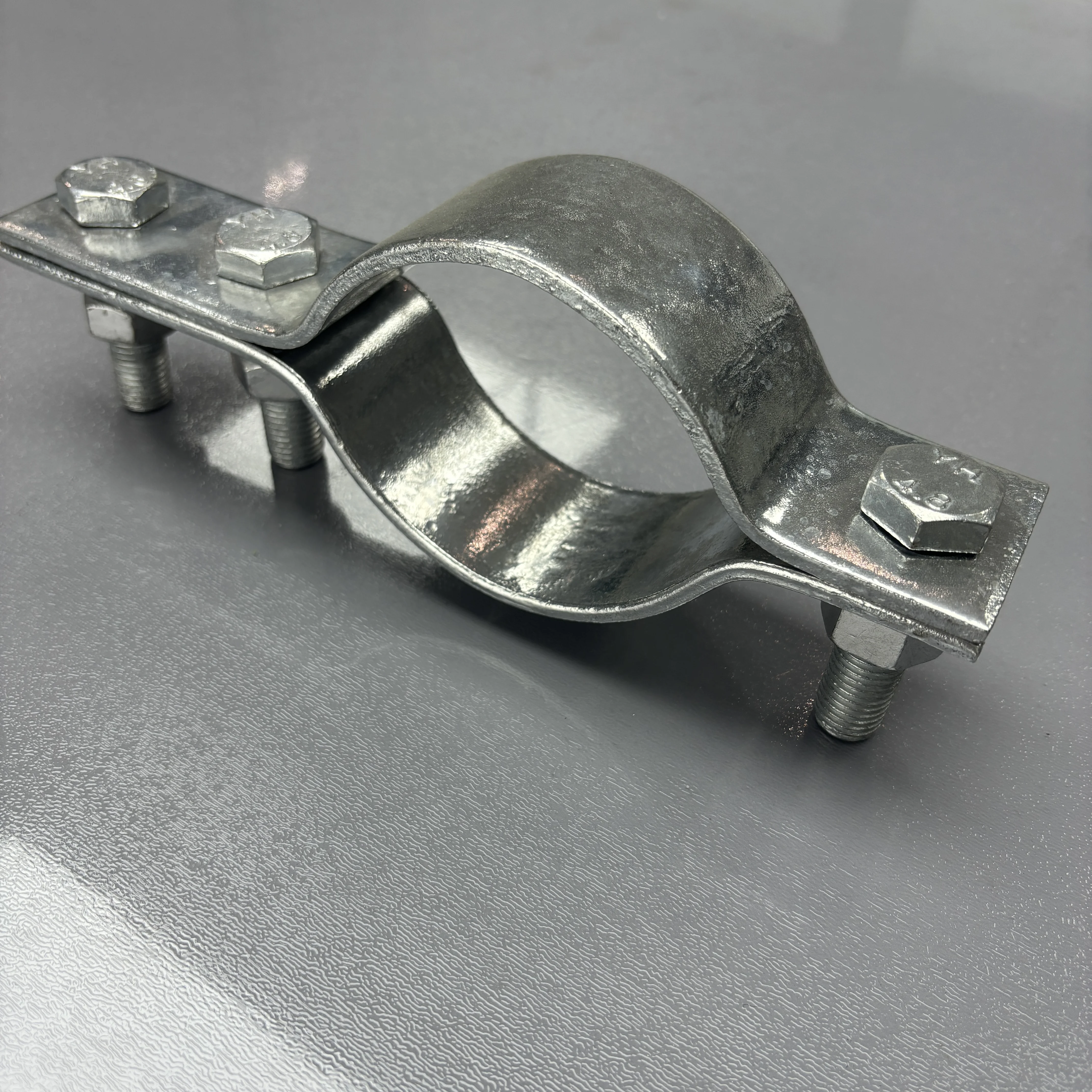 Factory Price Overhead Power Fitting Hot Dip Galvanized Pole Clamp Pole ...